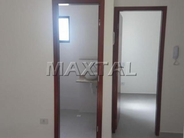 Apartamento à venda com 28m², 1 dormitório, 1 banheiro, sala e cozinha, na Água Fria