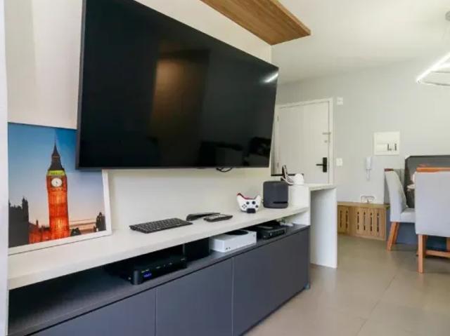 Apartamento à venda com 2 Quartos, 1 Suíte e 2 Vaga de garagem