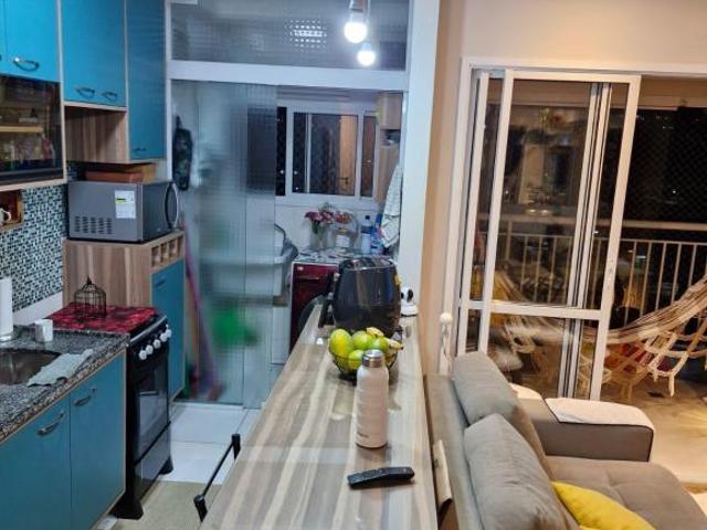 Apartamento a venda com 2 dormitórios mobiliado. Condomínio Square Osasco