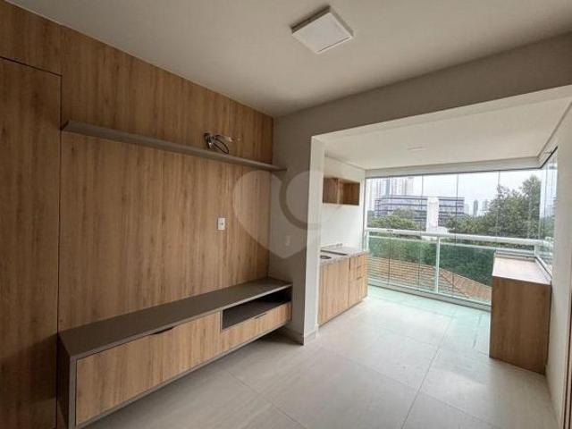 Apartamento à Venda com 2 Dormitórios na Barra Funda com Excelente Localização