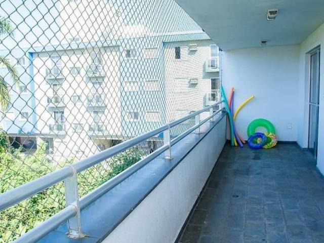 Apartamento à venda com 2 dormitórios no condomínio Maitinga Beach em Bertioga