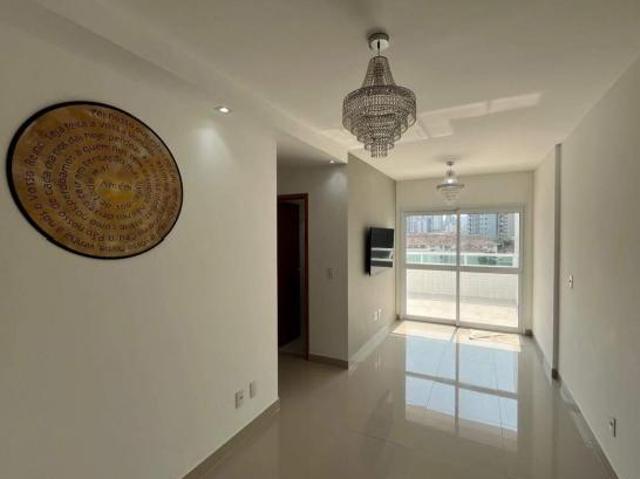 Apartamento à venda com 2 dormitórios no Embaré em Santos