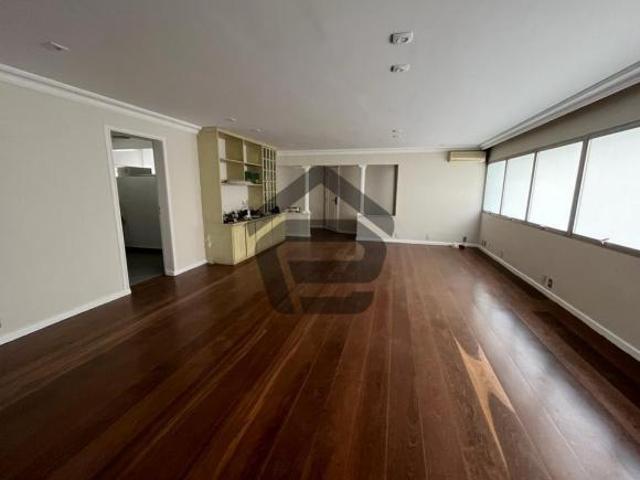 Apartamento à Venda com 2 Dormitórios no Jardim Paulista