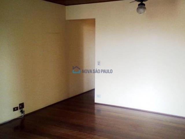 Apartamento à venda com 2 dormitórios, andar alto, próximo ao metrô Saúde