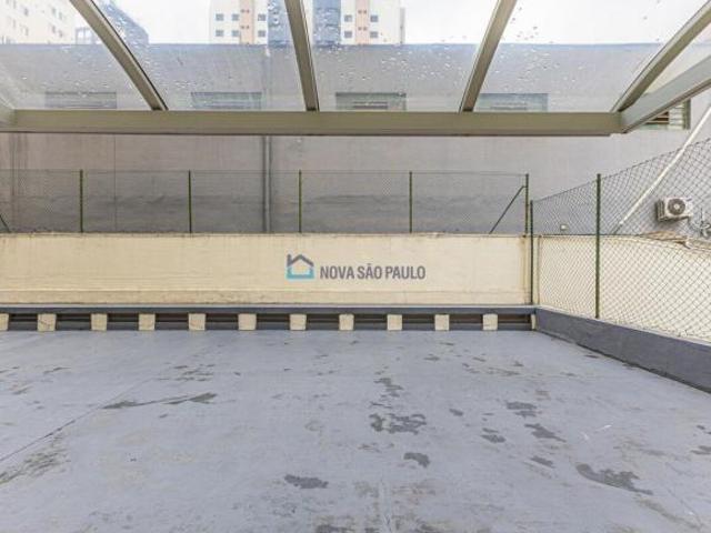Apartamento à venda com 2 dormitórios, andar alto, próximo ao metrô Saúde