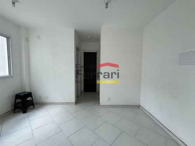 Apartamento à venda com 2 dormitórios e 1 vaga na Vila Maria