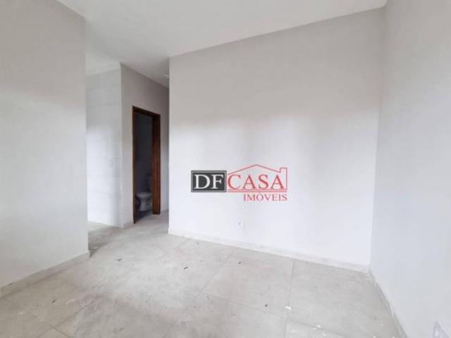 Apartamento a venda com 2 dormitórios e 1 vaga de garagem na Penha