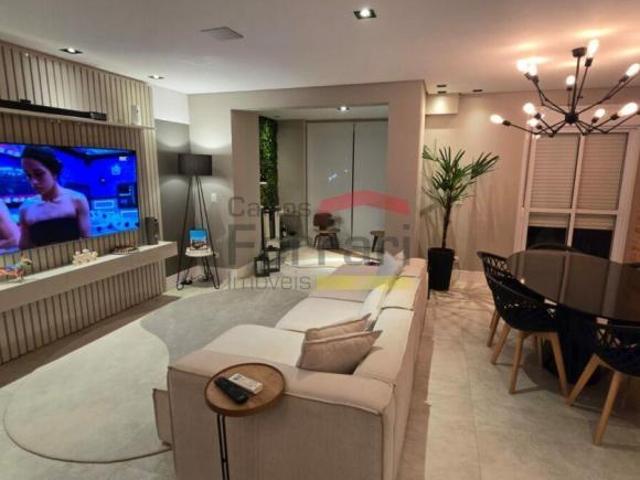 Apartamento à venda com 2 dormitórios e 2 vagas na Água Fria