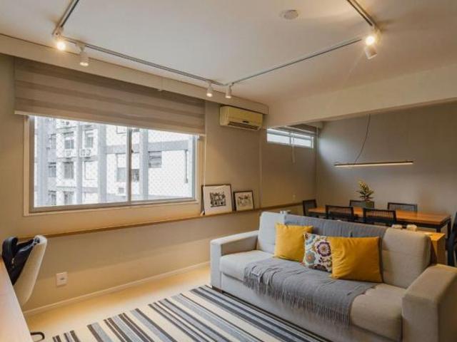 Apartamento à venda com 2 Dormitórios e Elevador no Boa Vista em Porto Alegre