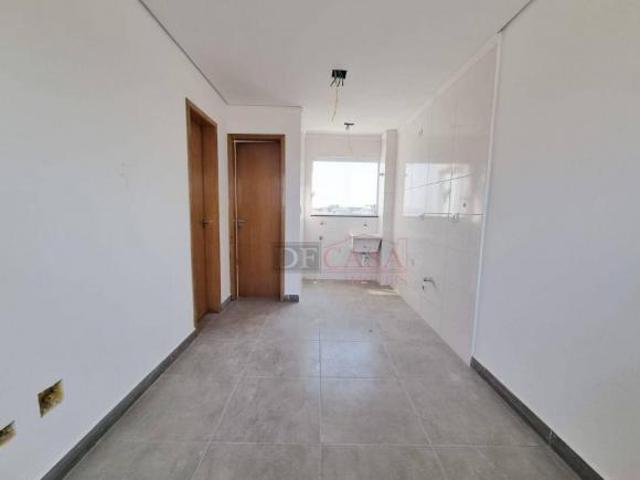 Apartamento a venda com 2 dormitórios e quintal na Ponte Rasa