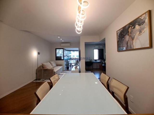 Apartamento à venda com 2 dormitórios em Moema