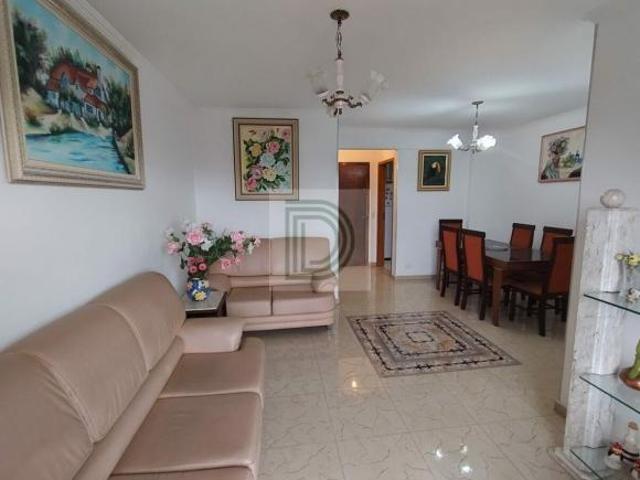 Apartamento á venda com 2 dormitórios localizado ao lado da USP.