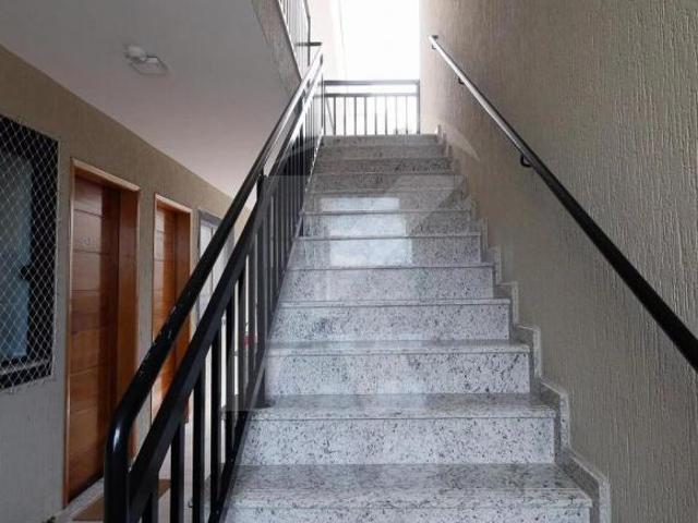 Apartamento á venda com 2 dormitórios, sem vaga na Vila Santa Terezinha!