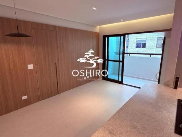 Apartamento à Venda com 2 Dormitórios Sendo 1 Suite, 3 Banheiro. Prédio de Frente a Praia e lazer co