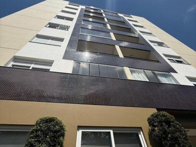 Apartamento à venda com 2 dormitórios, sendo 1 suíte, 2 vagas, Madureira, Caxias do Sul, RS