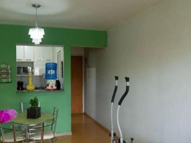 Apartamento à venda, com 2 Dormitórios sendo 1 suíte e 2 vagas, com ótima localização, próximo do me