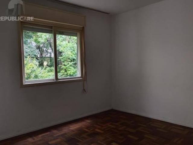 Apartamento à venda com 2 Dormitórios vaga no bairro Petropolis