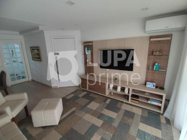 Apartamento à venda com 2 dormitórios, 1 suíte e 1 vaga no Tucuruvi