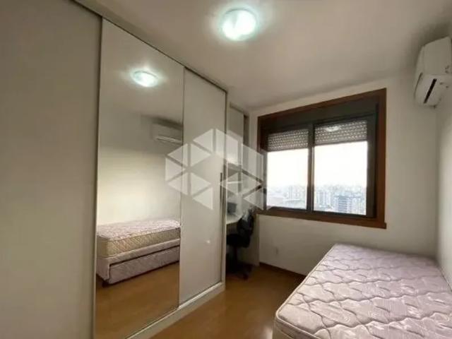 Apartamento à venda com 2 dormitórios, 1 suíte e 2 vagas no bairro Boa Vista Porto Alegre/RS