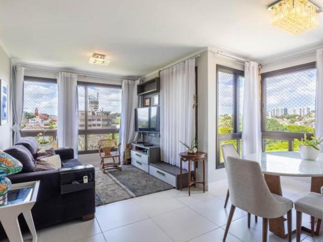 Apartamento à Venda com 2 Dormitórios 1 Suíte e 2 Vagas Cobertas Vila Ipiranga, Porto Alegre/RS