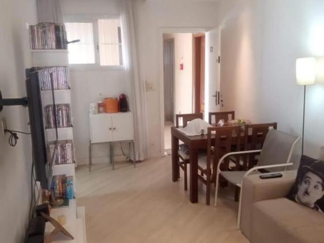 Apartamento à venda com 2 dormitorios,1 suite, mobiliado,proximo do parque da aclimação,2 padarias,f