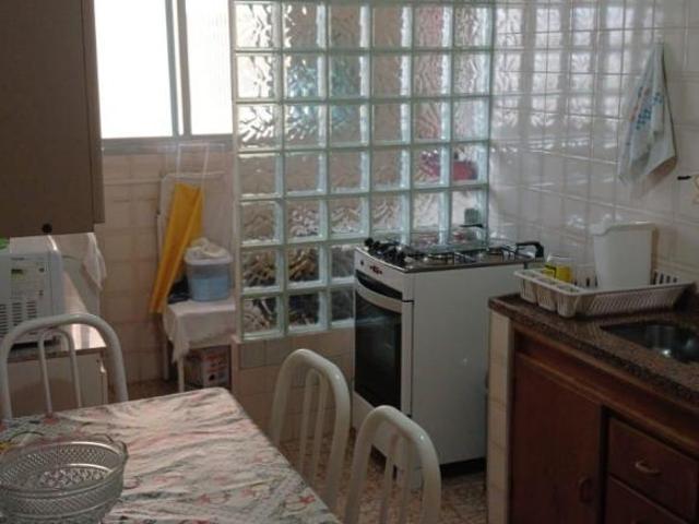 Apartamento à venda com 2 dormitórios, 1 vaga e andar alto