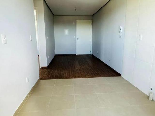Apartamento à venda com 2 dormitórios, 1 vaga, Nossa Senhora das Graças, Caxias do Sul, RS