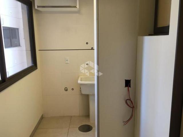 Apartamento à venda com 2 dormitórios, 1 vaga/box, no bairro Centro, Guaíba/RS