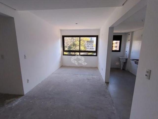 Apartamento à venda com 2 dormitórios 64 m² no bairro Passo da Areia