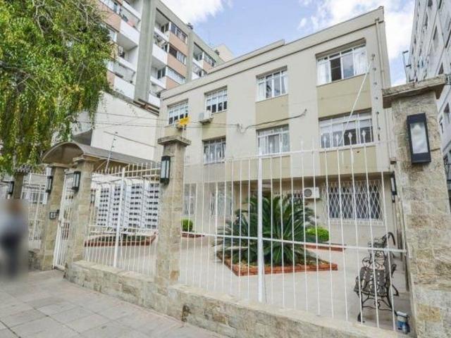 Apartamento à venda com 2 dormitórios 69 m² no Bairro Menino Deus