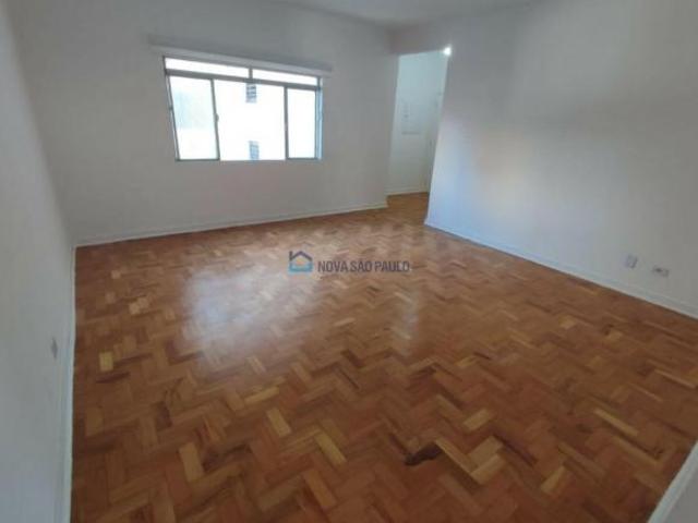 Apartamento à venda com 2 dormitórios, 76m² no Cambuci
