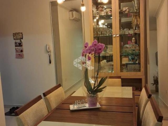 Apartamento à venda, com 2 dormitórios/quartos, sacada, no bairro Teresópolis, em Porto Alegre/RS