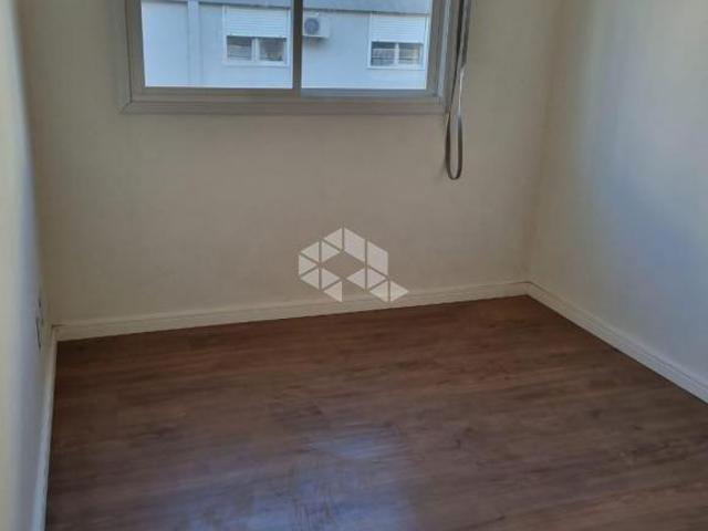 Apartamento à venda com 2 quartos, 1 vaga na rua Zeferino Dias, Sarandi Porto Alegre