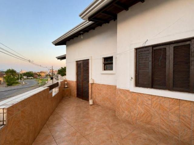 Apartamento à venda com 1 quarto, 1 vaga, 50,77m², 600 metros da praia | Vila Caiçara | Excelente op