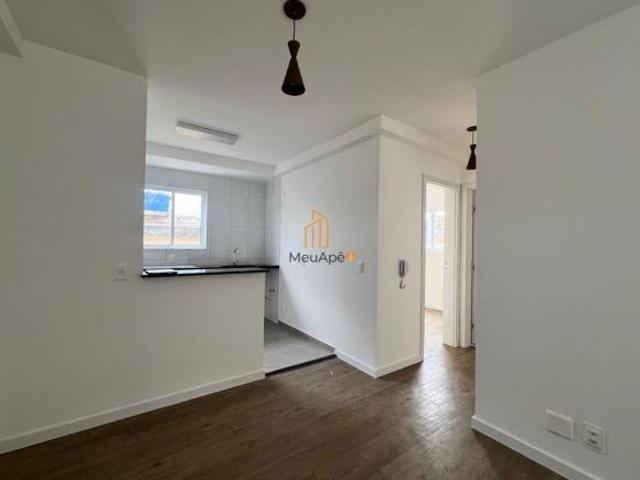 Apartamento à Venda com 2 quartos, 1 banheiro, 1 vaga