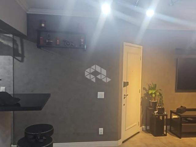 Apartamento a venda com 2 quartos, 1 suíte, 1 vaga e varanda gourmet na Mooca