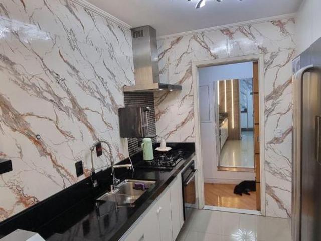 Apartamento à venda, com 2 quartos 1 suíte e 1 vaga, Vila Galvão, Guarulhos, SP