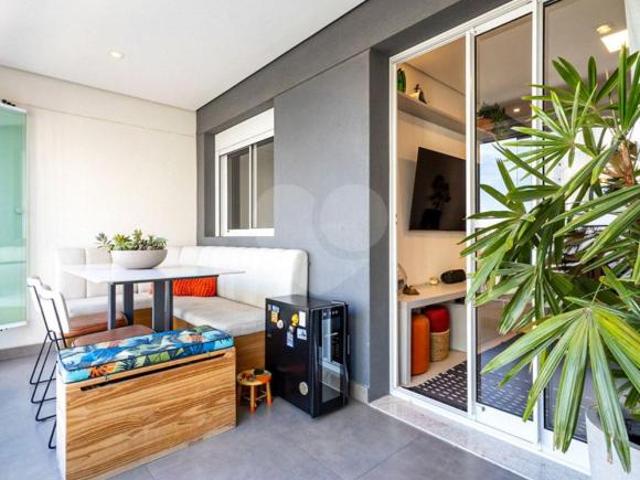 Apartamento à Venda com 2 quartos 2 vagas Vila Leopoldina