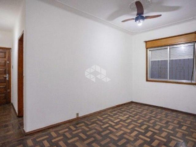 Apartamento à venda com 2 quartos, 74m² e 3 vagas de garagem, no Cristo Redentor Porto Alegre