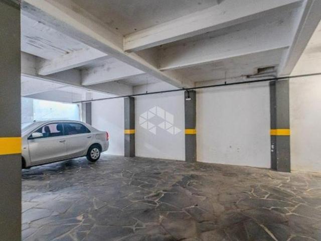 Apartamento à venda com 2 quartos 81 m²