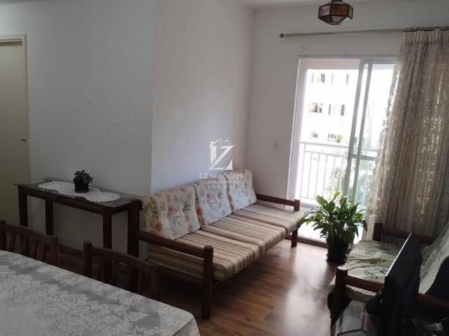 Apartamento à venda com 2 quartos Campolim, Zona Sul