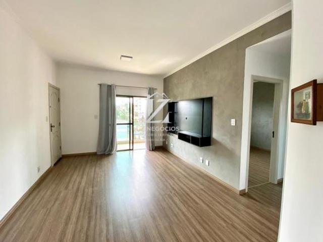 Apartamento à venda com 2 quartos Campolim, Zona Sul