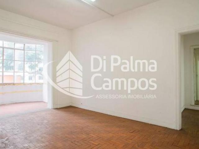 Apartamento à venda com 2 quartos e 80 m² de área útil na Bela Vista