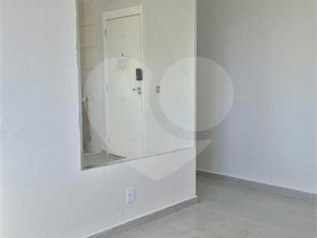 Apartamento à venda – Com 2 quartos e 1 vaga