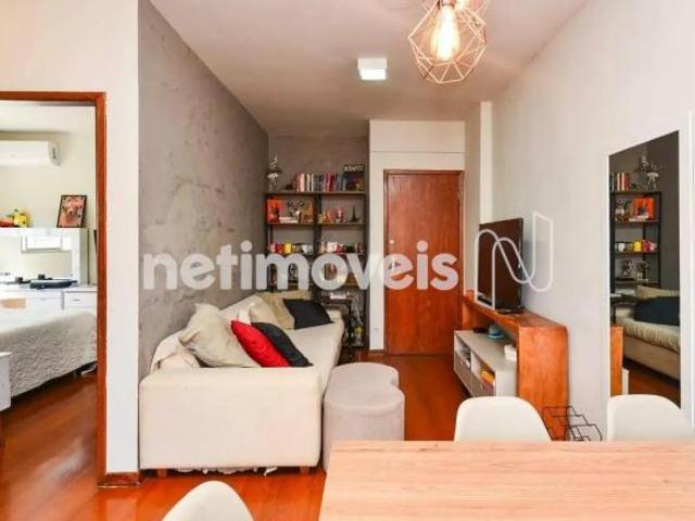 Apartamento à Venda com 2 Quartos e 1 Vaga no Sion, próximo ao Pátio Savassi