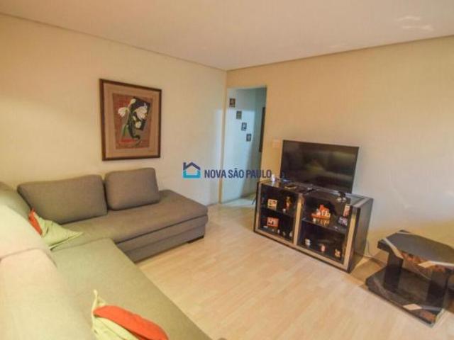 Apartamento à venda com 2 quartos e 1 vaga na Saúde