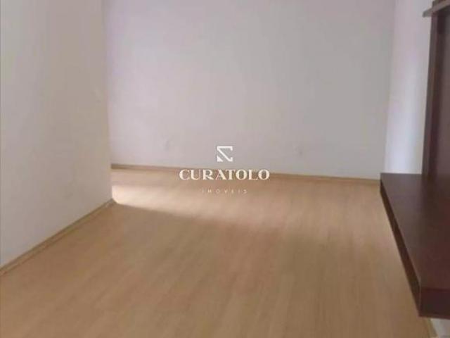 Apartamento à venda, com 2 quartos e vaga no Santa Maria, São Caetano