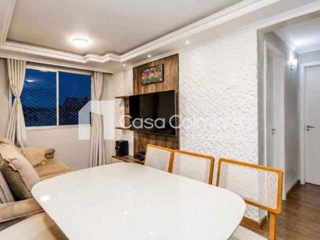 Apartamento à Venda com 2 Quartos e Suíte Próximo