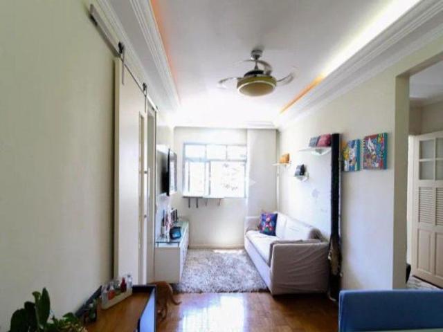 Apartamento à venda com 2 quartos em Moema