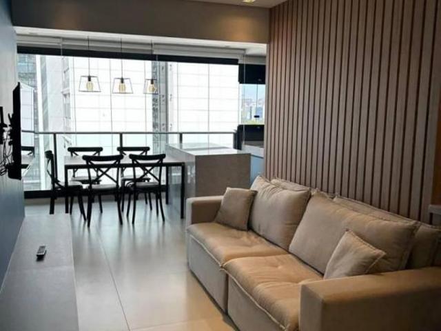 Apartamento à Venda com 2 quartos em Pinheiros